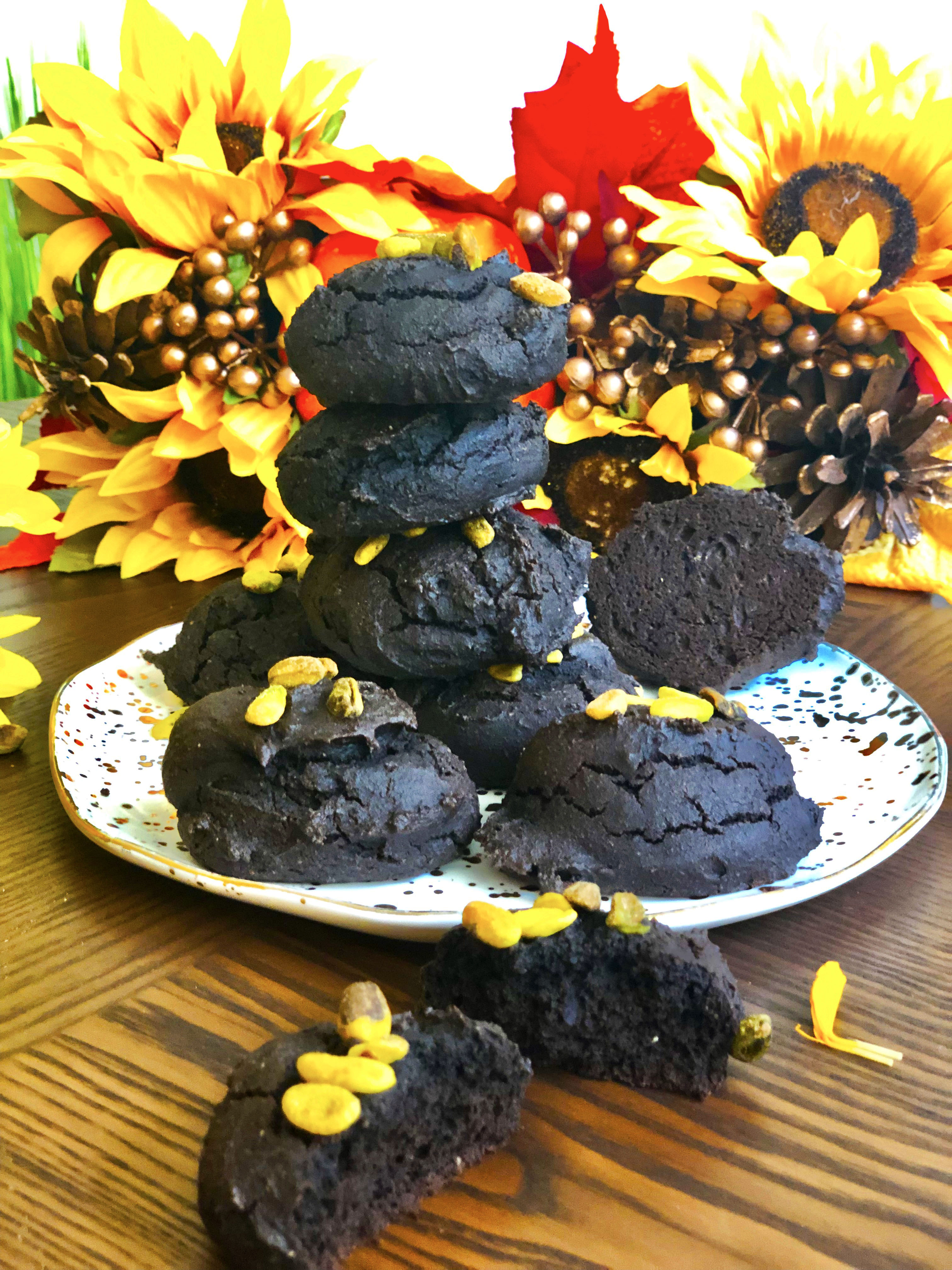 Spooky Black Cookies! – Curvy Ninja